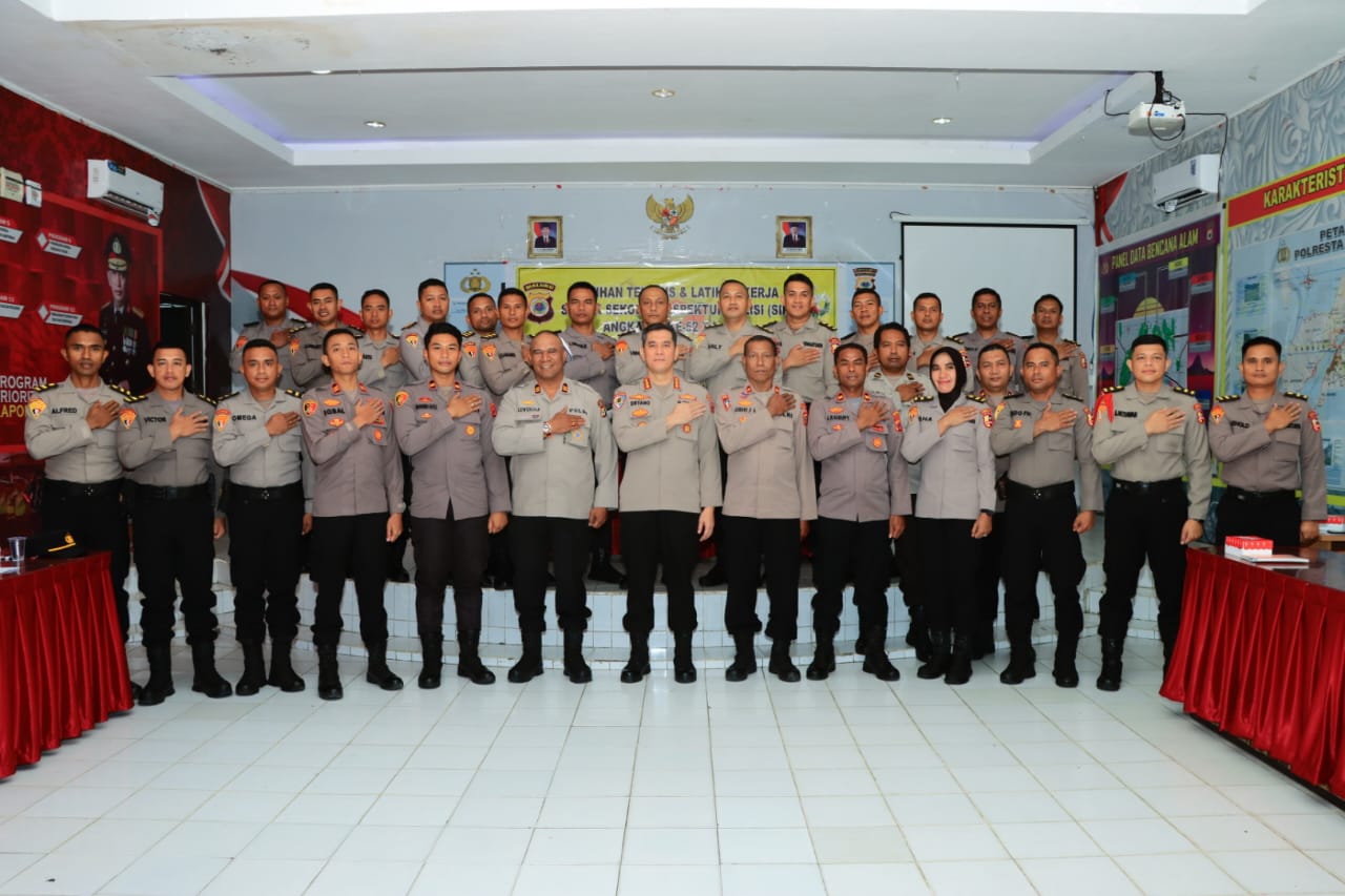 Siswa SIP angkatan 52 Laksanakan Latnis dan Latja di Polresta Ambon ...